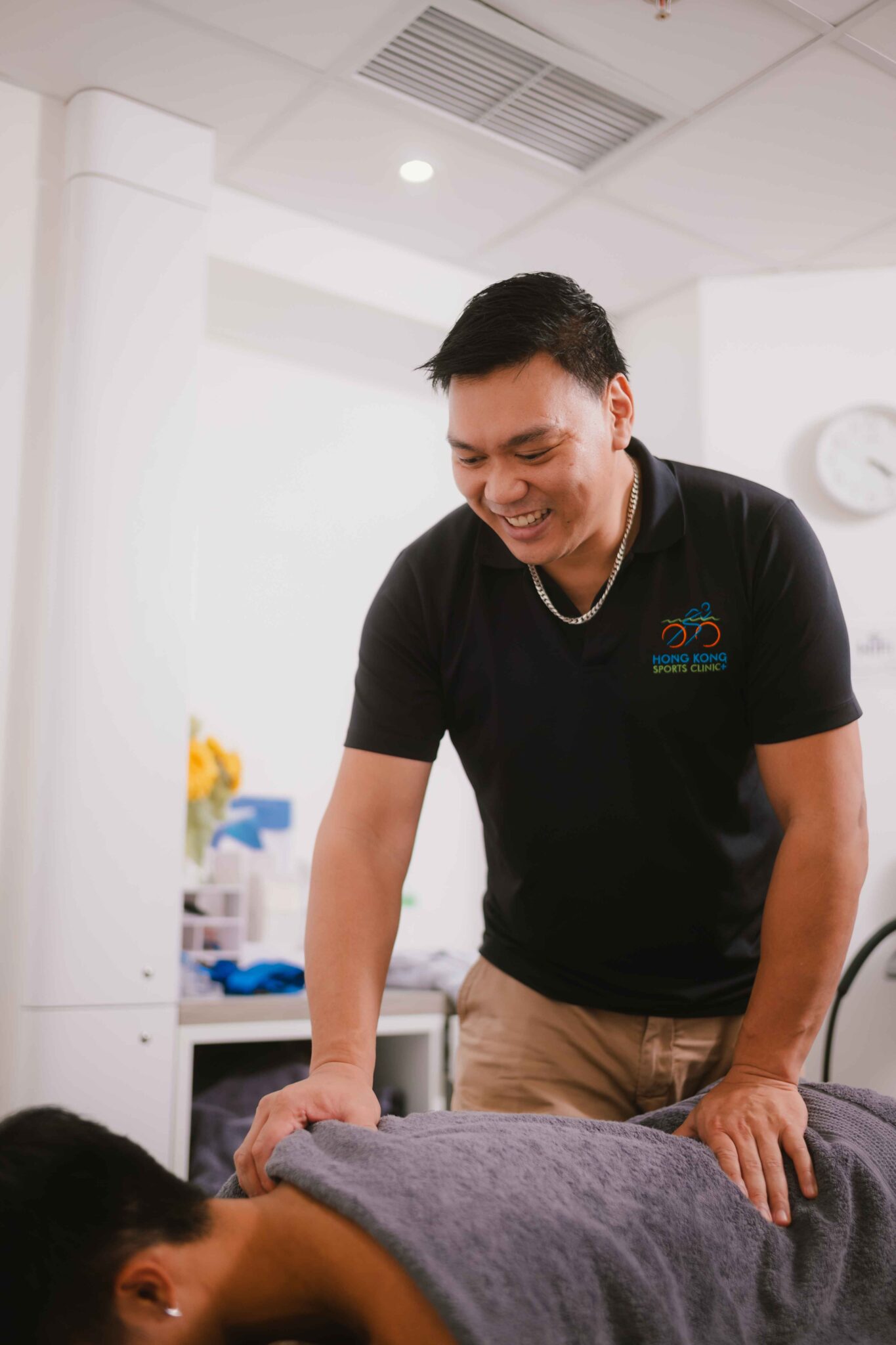 Dr. Bill Leung | Hong Kong Sports Clinic